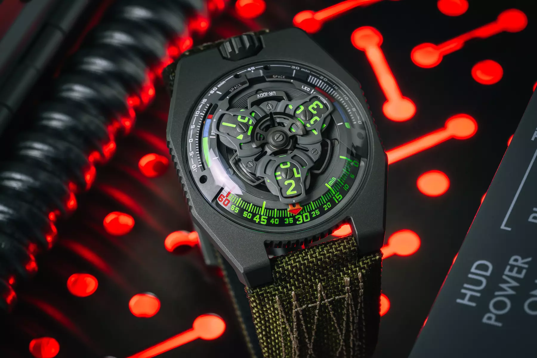 Urwerk And Collective Horology Release Limited-Edition UR-100V P.02 Watch 3902_4