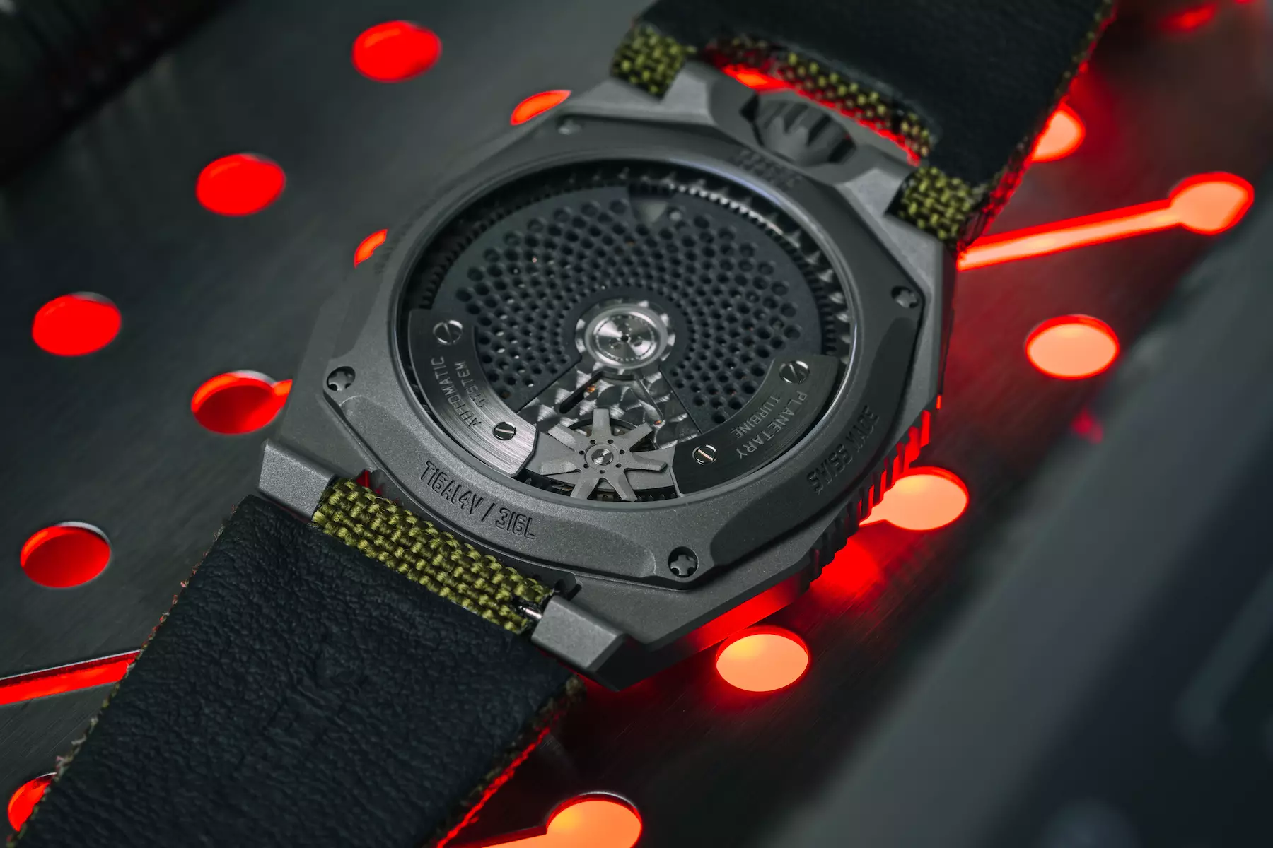 I-Urwerk And Collective Horology Release Limited-Edition UR-100V P.02 Watch 3902_6