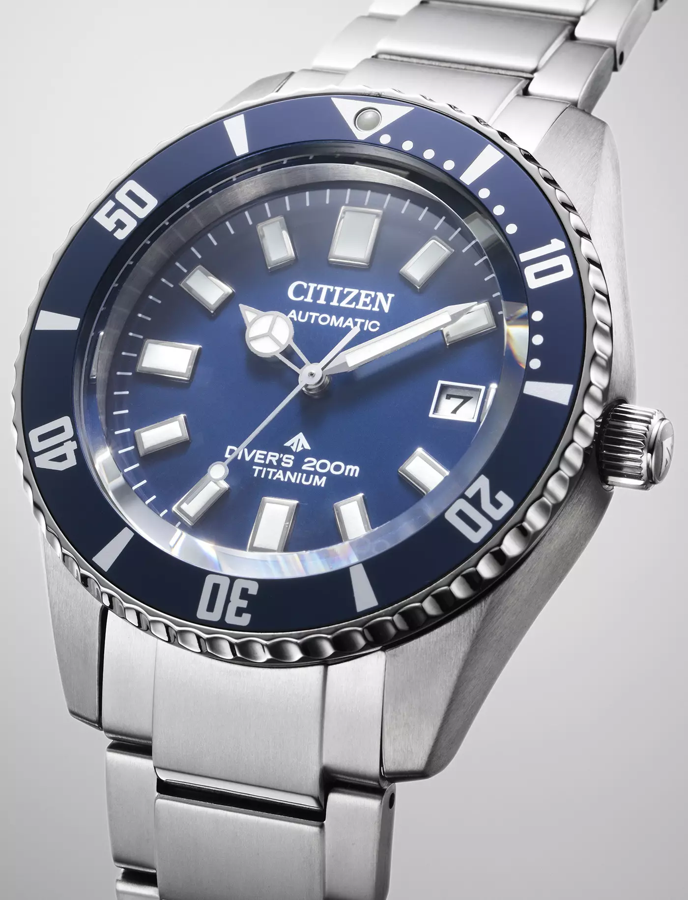 Explorați stilul de ceas de scufundări durabil cu Citizen Promaster Mechanical Diver 200m 3968_2