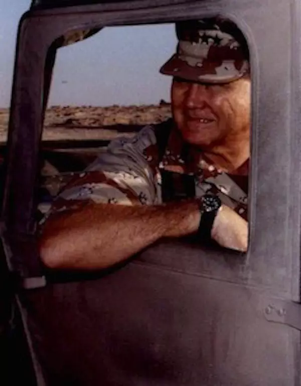 Θυμόμαστε τον στρατηγό Norman Schwarzkopf & His Watches 39940_11