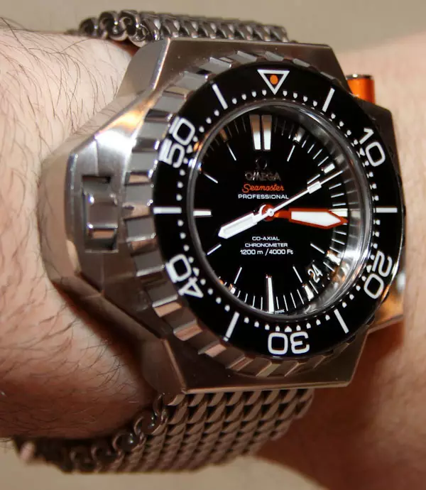 ການທົບທວນຄືນໂມງ Omega Seamaster Ploprof 1200M 40368_5