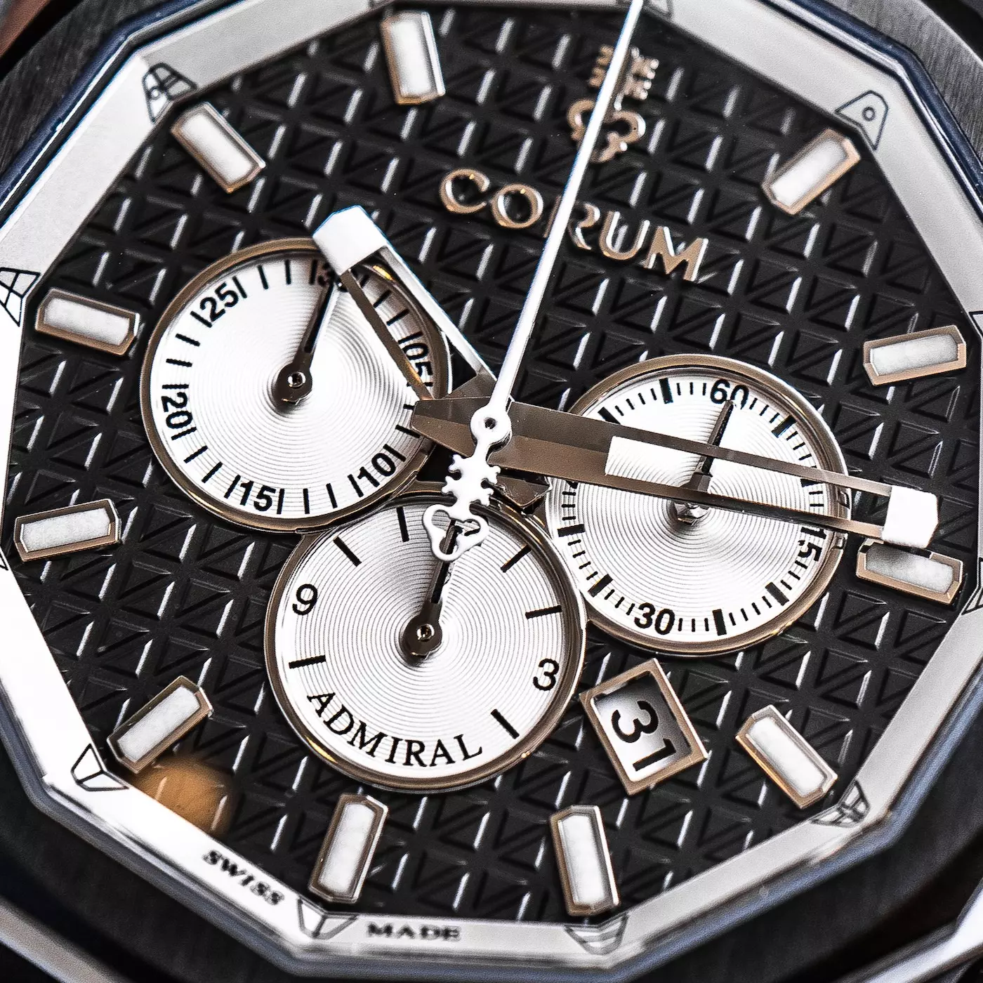 corum admiral ac one 45 כרונוגרף