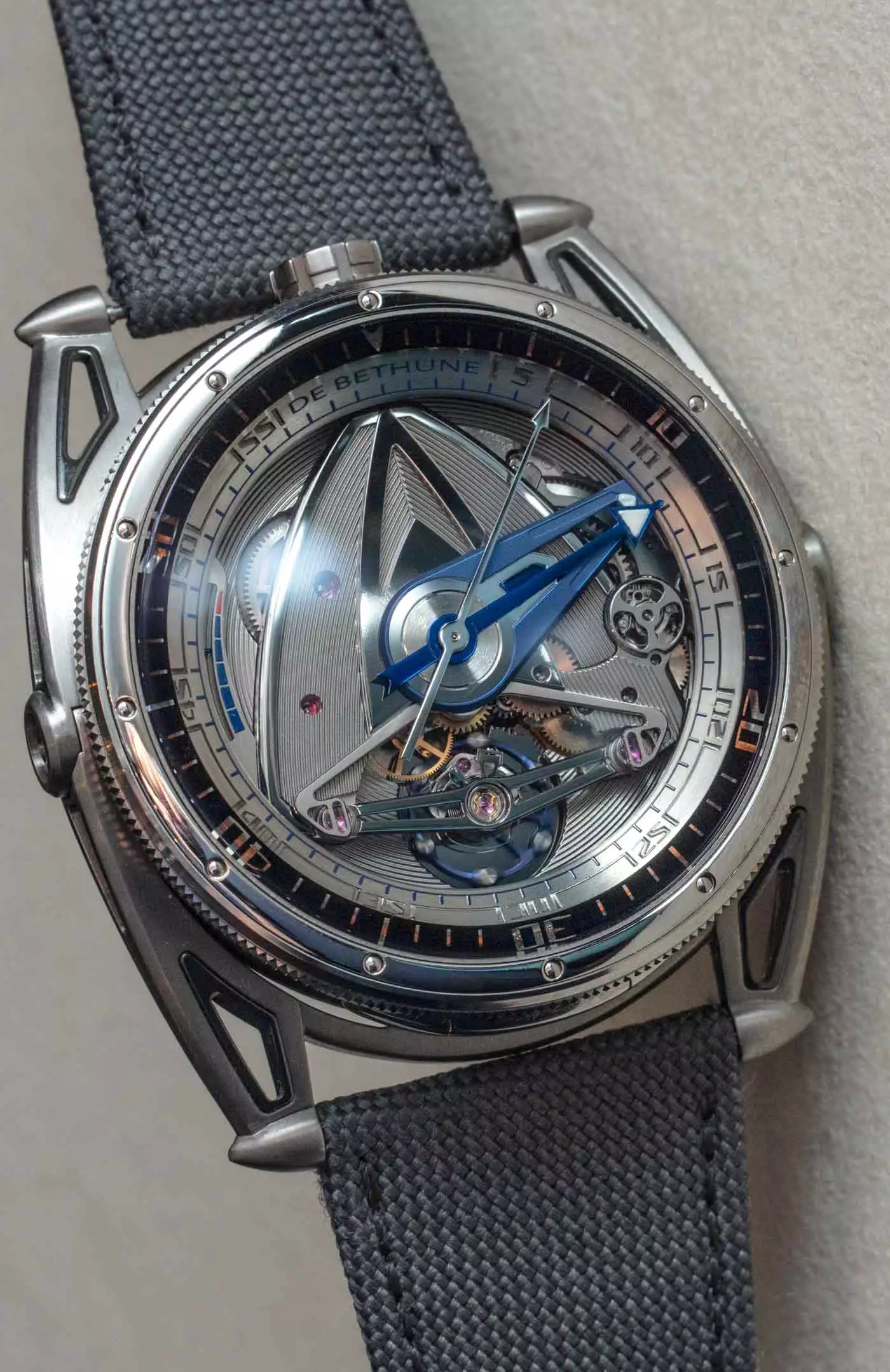 De Bethune DB28 GS Grand Bleu Watch Hands-On 4139_10