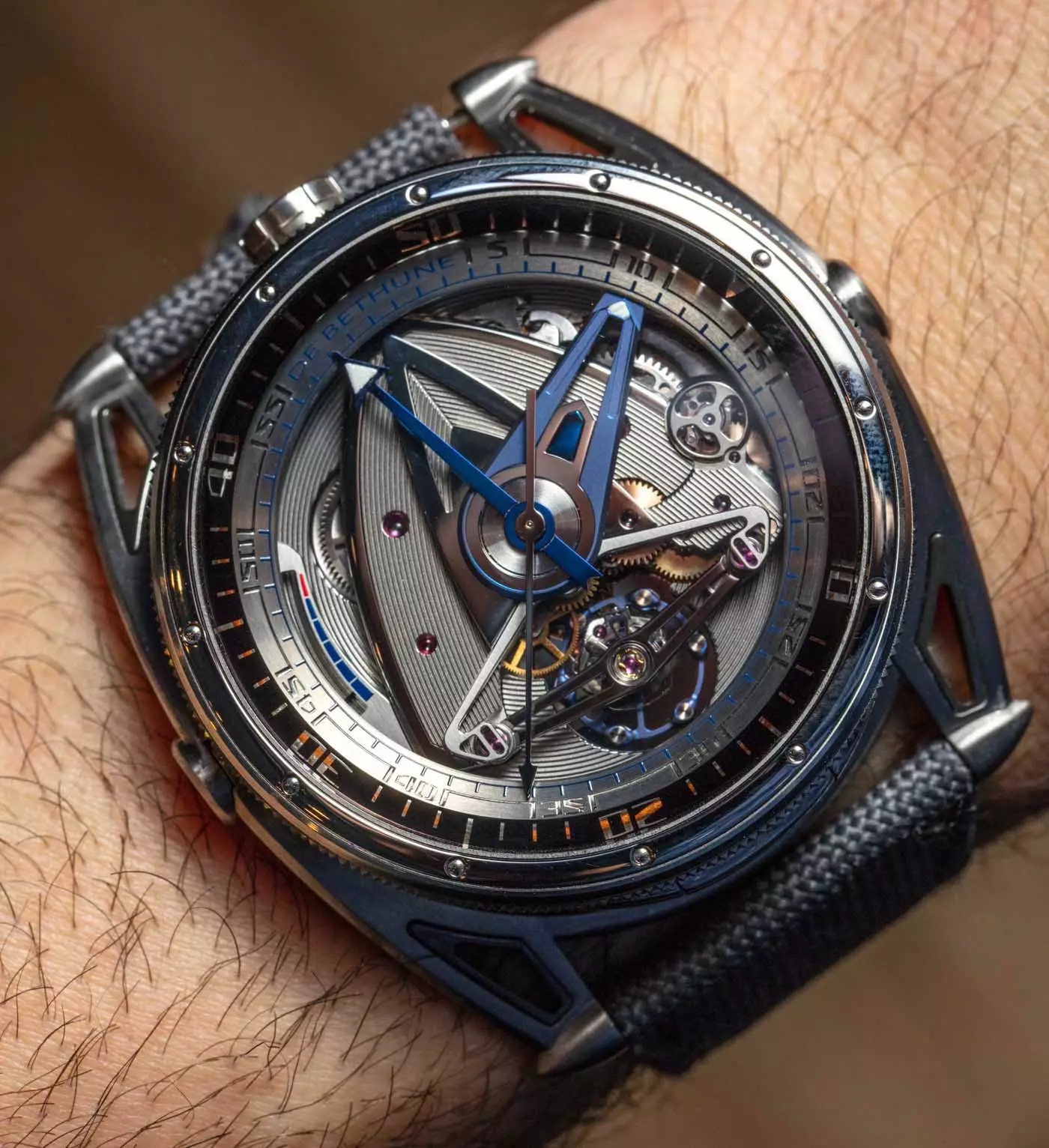 De Bethune DB28 GS Grand Bleu Watch Hands-On 4139_3