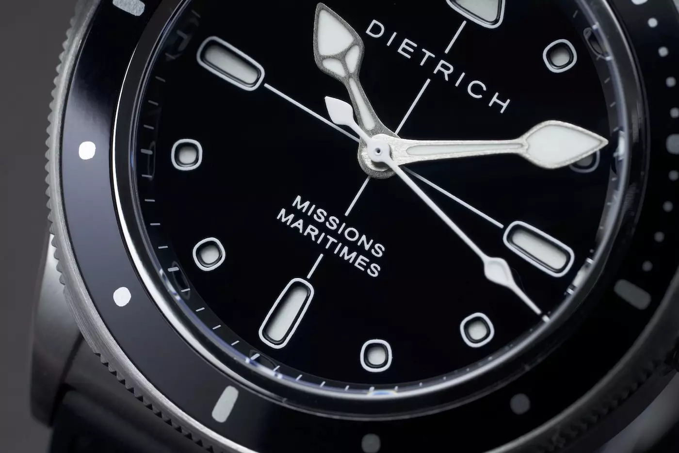Dietrich Reimagines The Tool Watch With SD-2 Skin Diver 4201_3