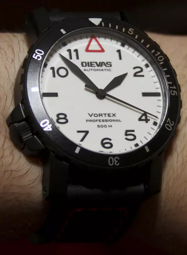 Dievas Vortex Professional Watch Review 4217_6