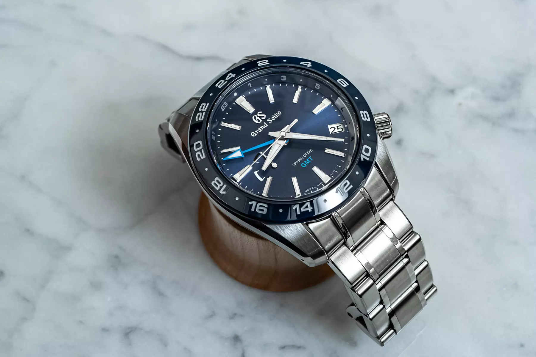 grand seiko caij nplooj ntoos hlav tsav gmt sbge255