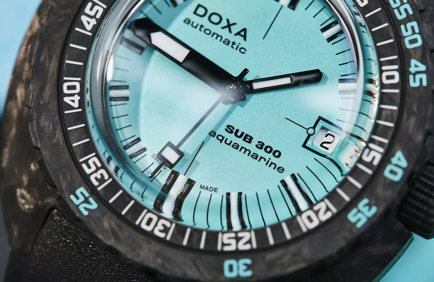 Doxa သည် Sub 300 Carbon COSC Watch ကို ကြေညာခဲ့သည်။ 4248_3