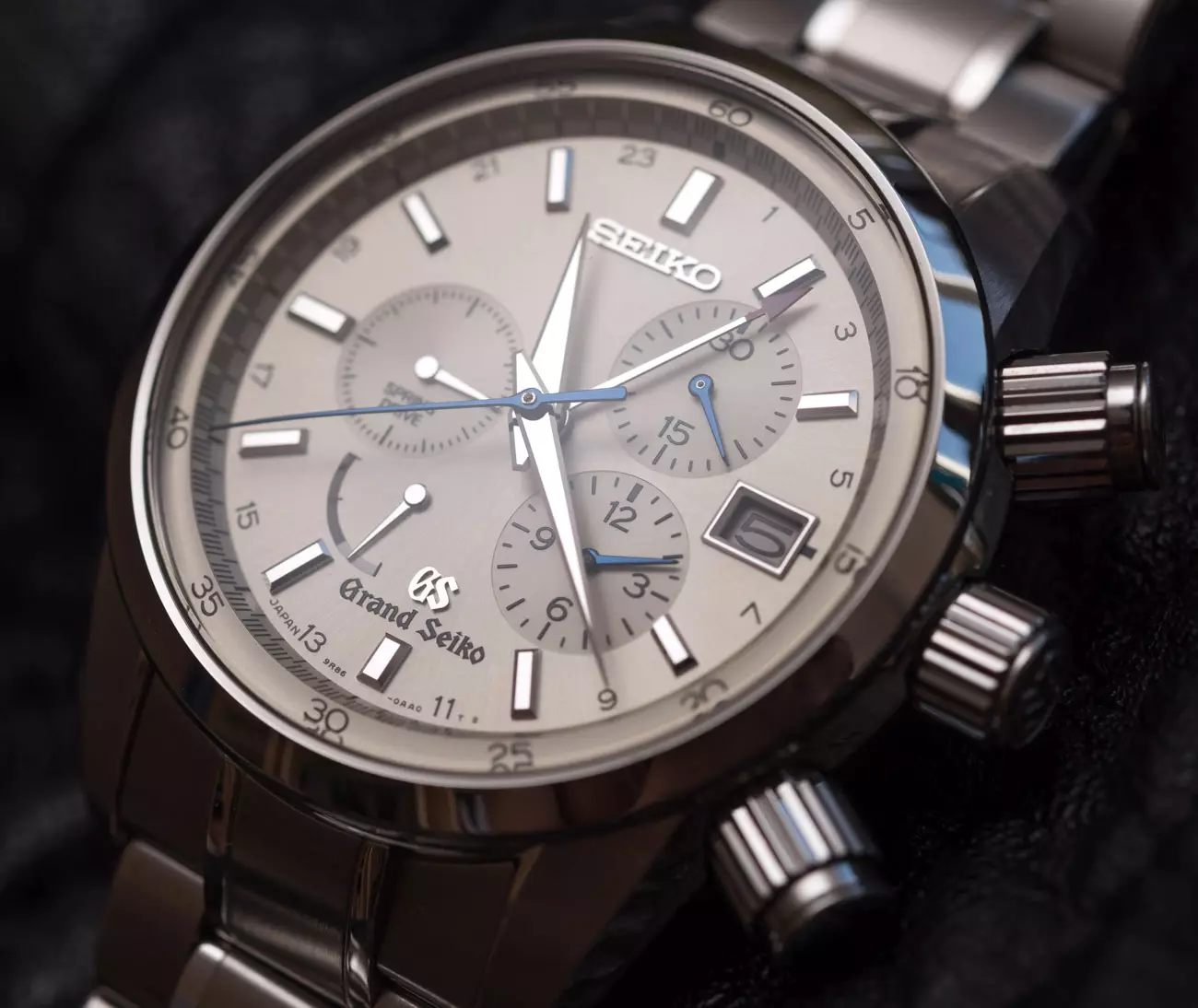 Grand-Seiko-mmiri-Drive-Chronograph-SBGC001-9R86-aBlogtoWatch-14