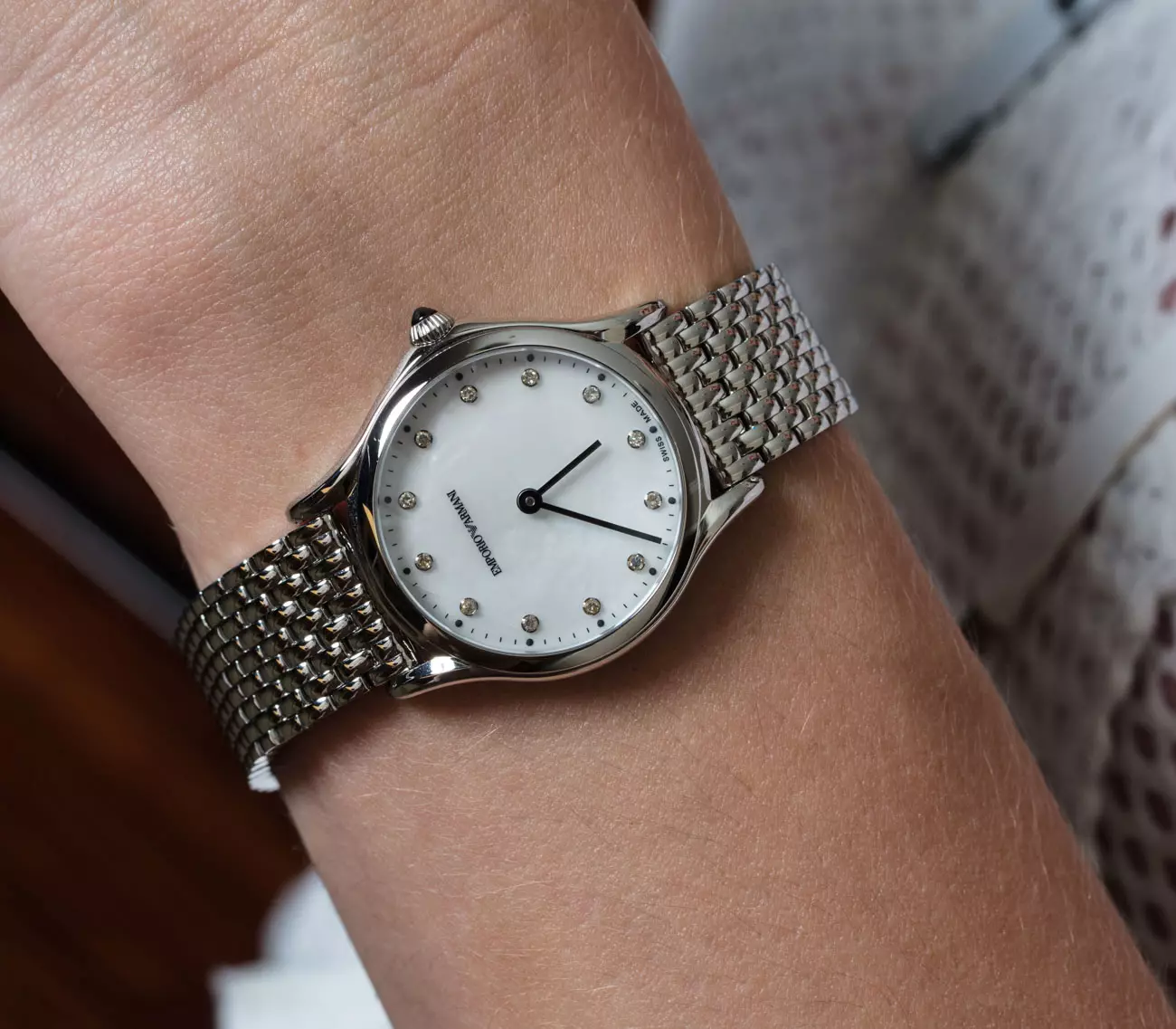 Женские часы Emporio Armani Swiss Made ARS7501 — практический обзор 4328_1
