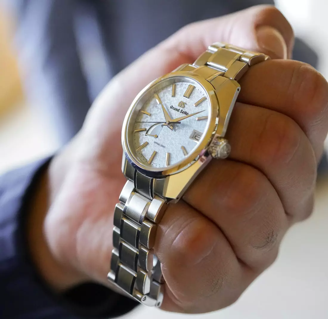 I-Grand Seiko Kira-Zuri insimbi engagqwali