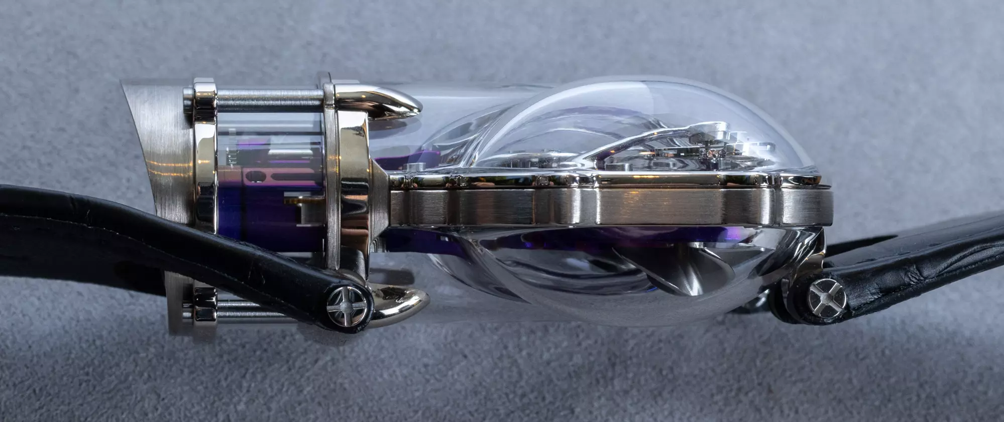 Hands-On: MB&F Horological Machine 9 Sapphire Vision HM9-SV Watch 43_5