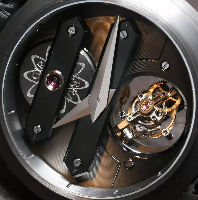 Girard-Perregaux-Biaxial-tourbillon-tantalum-4