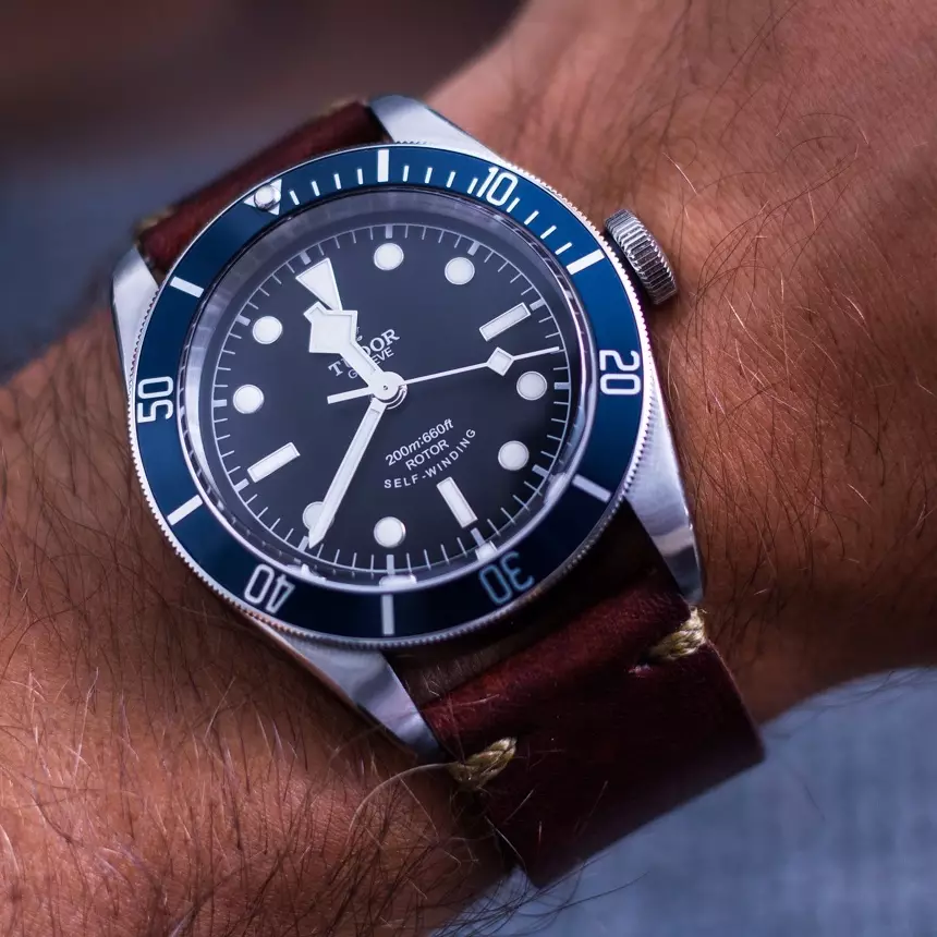 Tudor-heritage-black-bay-blue-1