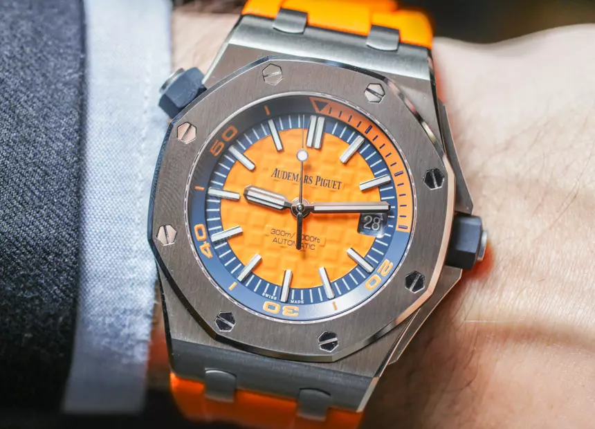 Годинники Audemars Piguet Royal Oak Offshore Diver 'Funky Color Edition' на 2017 рік. 44991_18