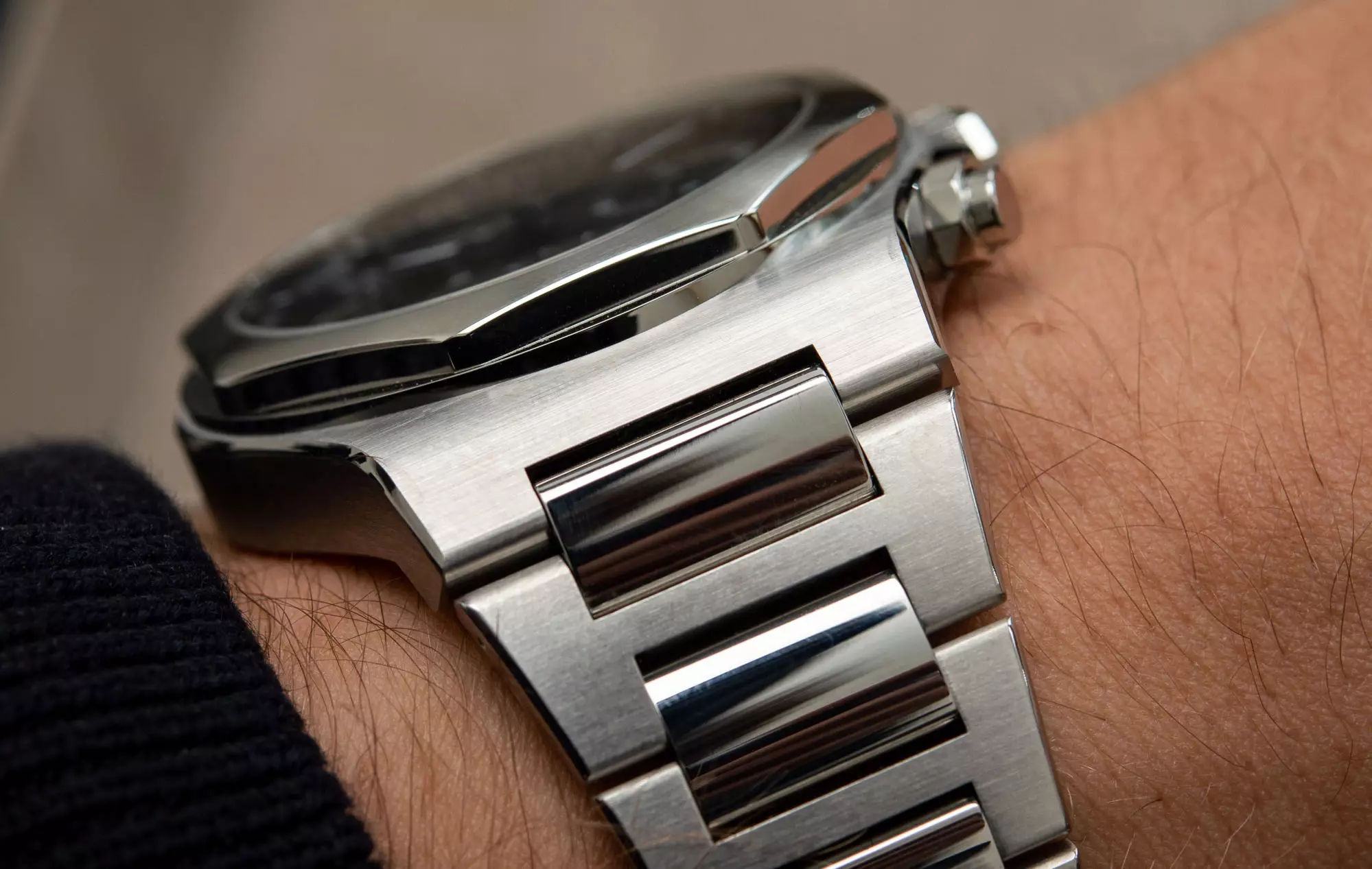 Chronograf Girard-Perregaux Laureato – zegarek z edycji Aston Martin 4530_9