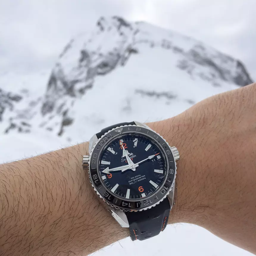 Omega-Seamaster-Planet-Aigéan-GMT-7