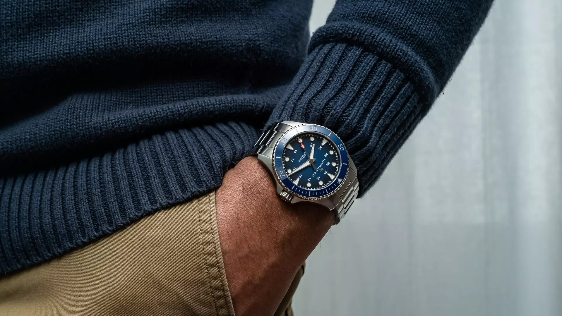 Praktiska debija: Hamiltona atjauninājumi un uzlabojumi ar Khaki Navy Scuba Auto 43 mm 4715_1