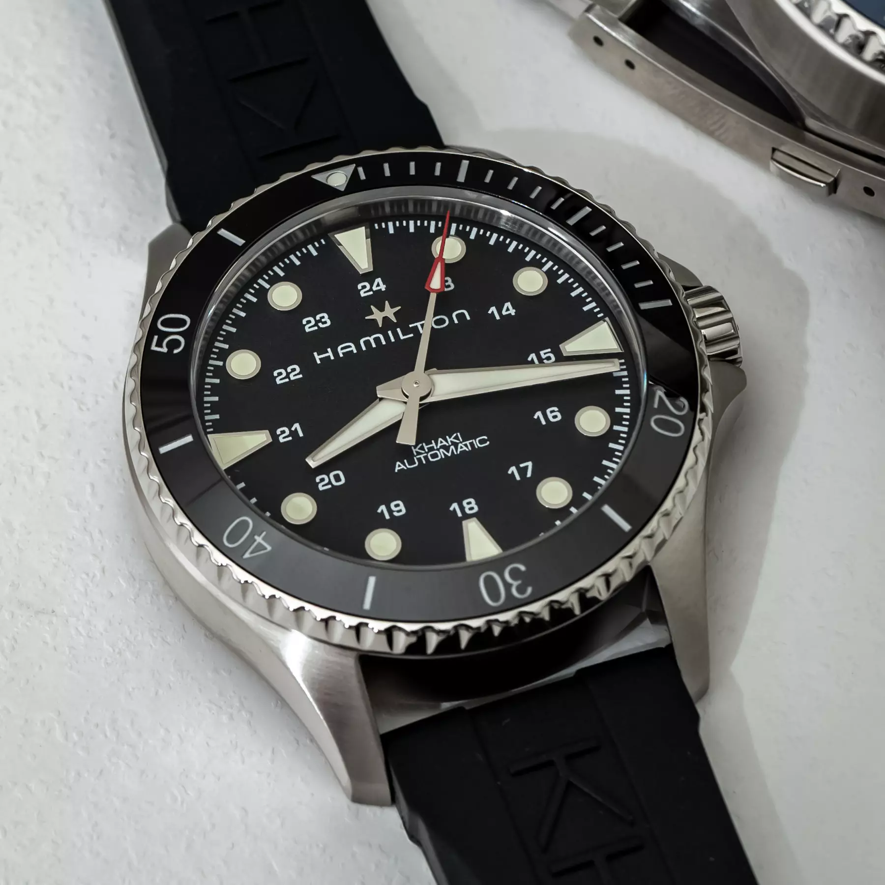 Hands-On Debut: Hamilton ปรับปรุงและปรับปรุงด้วย Khaki Navy Scuba Auto 43mm 4715_7