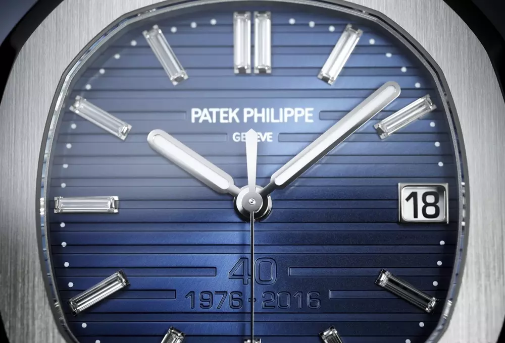 patek-philippe-nautilus-guurada 40-aad-5711-1p-2