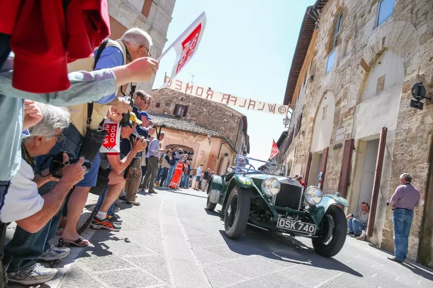 Chopard Mille Miglia 'Mga Kolor sa Karera' Limitado nga Edisyon Mga Relo nga Hands-On 47597_3