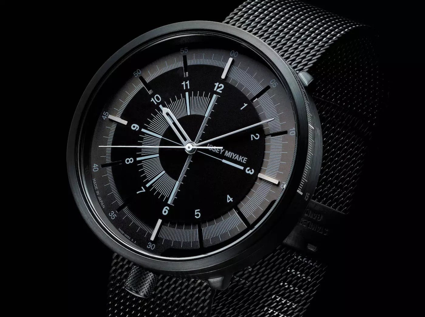 Issey-Miyake-Nao-Tamura-Watch