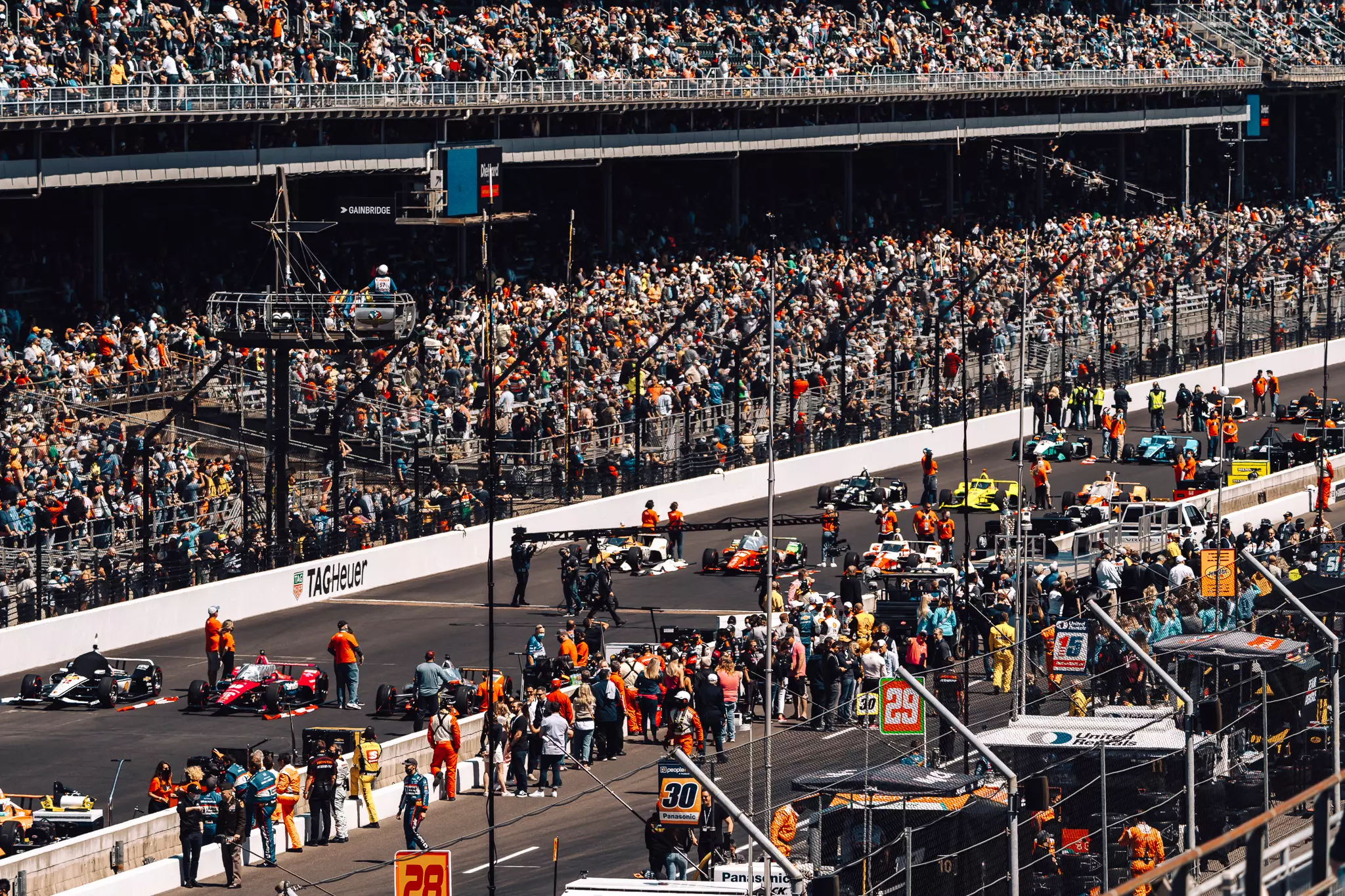 Inside Pit Row Mat TAG Heuer Am 2021 Indy 500 5237_1