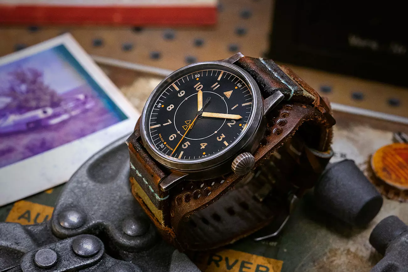 Laco RAD-AUX Limited Edition là chiếc đồng hồ của nhà thám hiểm hậu tận thế đến từ thế giới khác 5292_7