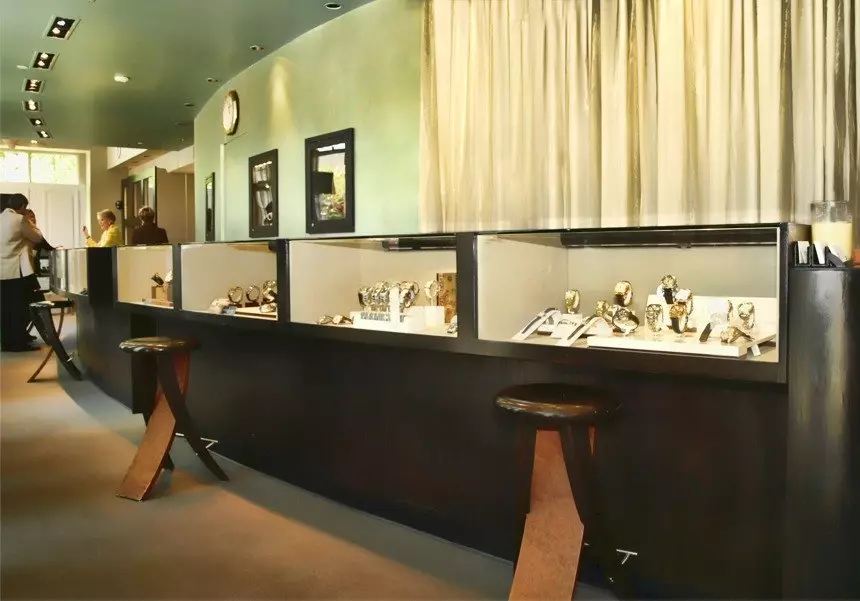 Oster-Jewelers-Interior