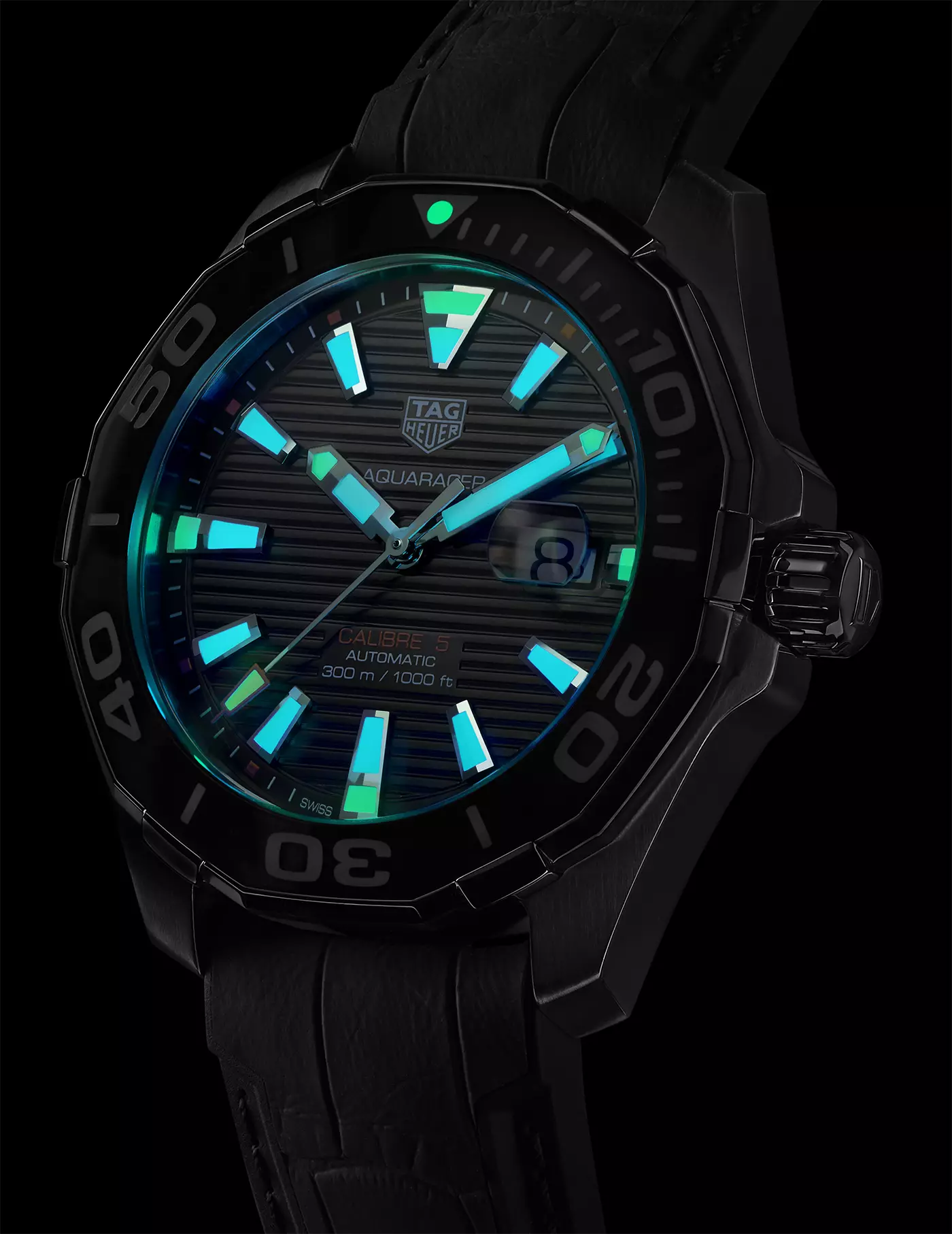 TAG Heuer Modelên Nû yên Aquaracer ên Çapa Taybet Bi Bezelên Tortoise Shell Ragihand 5342_6