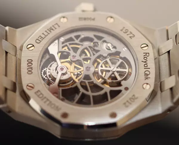 Audemars Piguet áttört extra vékony királyi tölgy karórák kézi kézre 53835_3