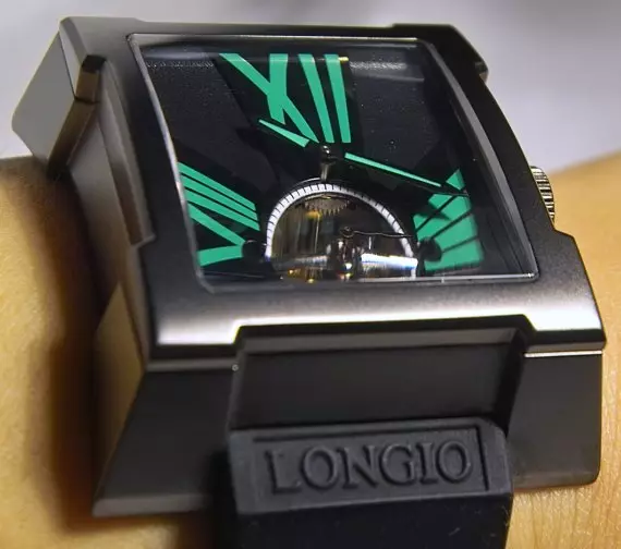 Longio Tourbillon 2010-njy ýyl üçin sagatlar 5422_1