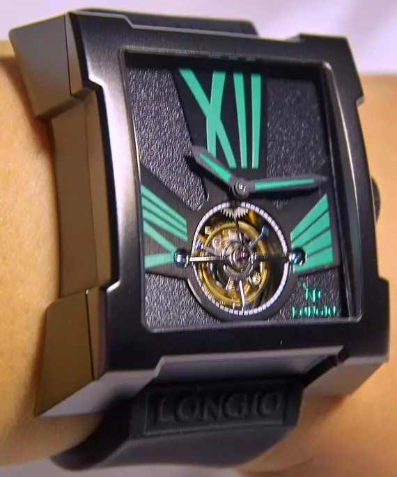 Часовници Longio Tourbillon за 2010 г 5422_2