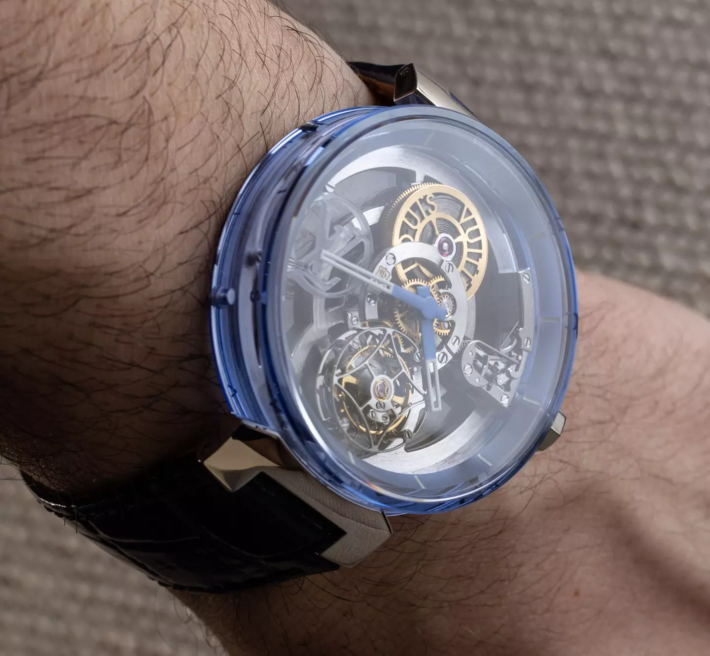 Практичний досвід: годинник Louis Vuitton Tambour Moon Flying Tourbillon Poincon de Geneve Blue Sapphire 5465_6