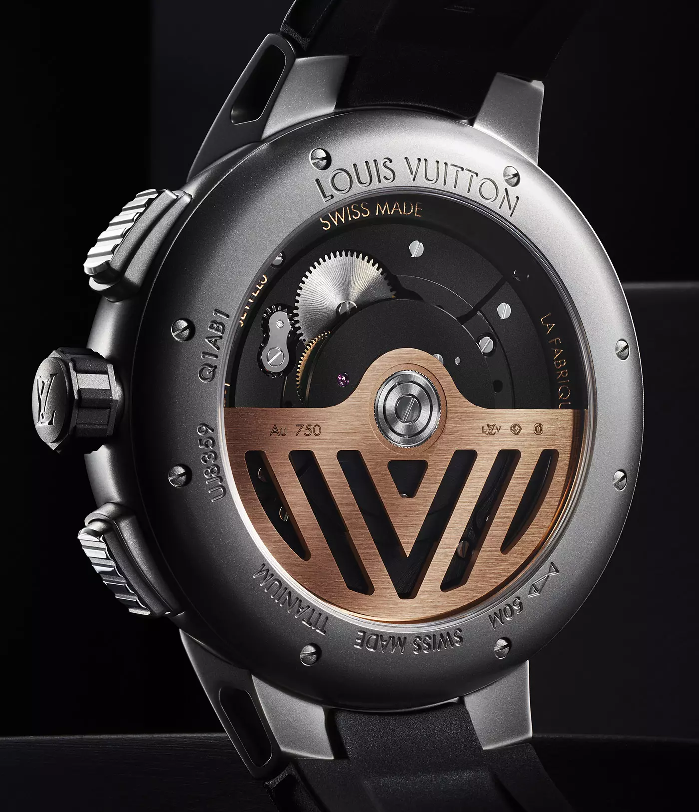 Louis Vuitton Tambour Curve GMT Flying Tourbillon Saat Serisini Tanıttı 5468_4