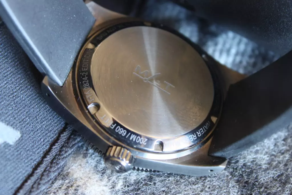 MAT órák Escadron Watch Review 5590_5