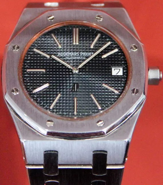 Qhov zoo tshaj plaws: Audemars Piguet Saib Tsev khaws puav pheej 56249_2