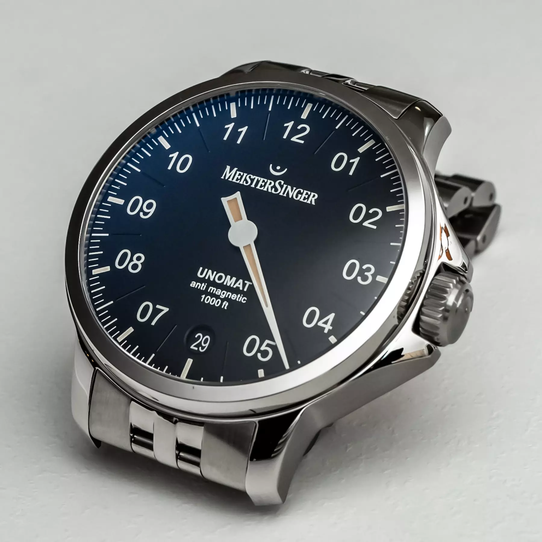 Meistersinger Toughens Säi klassesche Design Mat New Unomat Watch Serie 5638_3