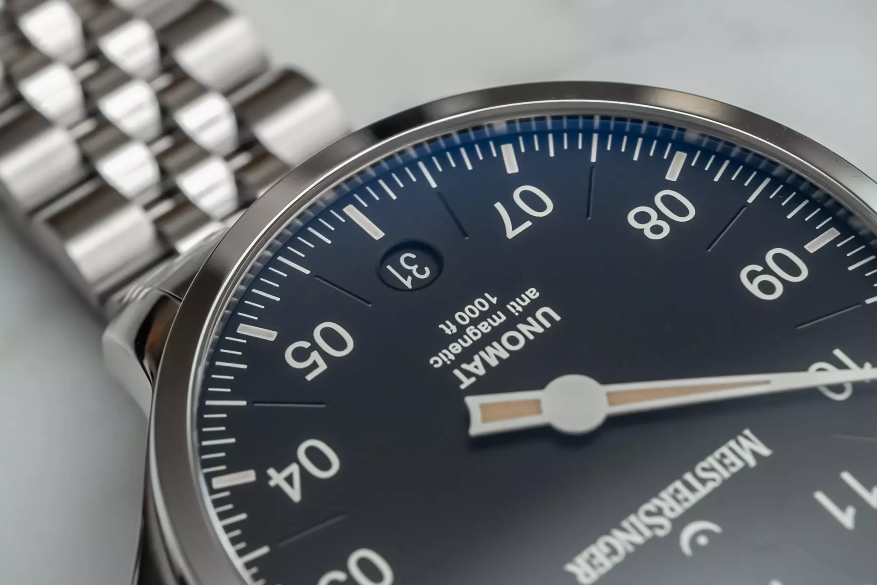 Meistersinger Toughens Säi klassesche Design Mat New Unomat Watch Serie 5638_9