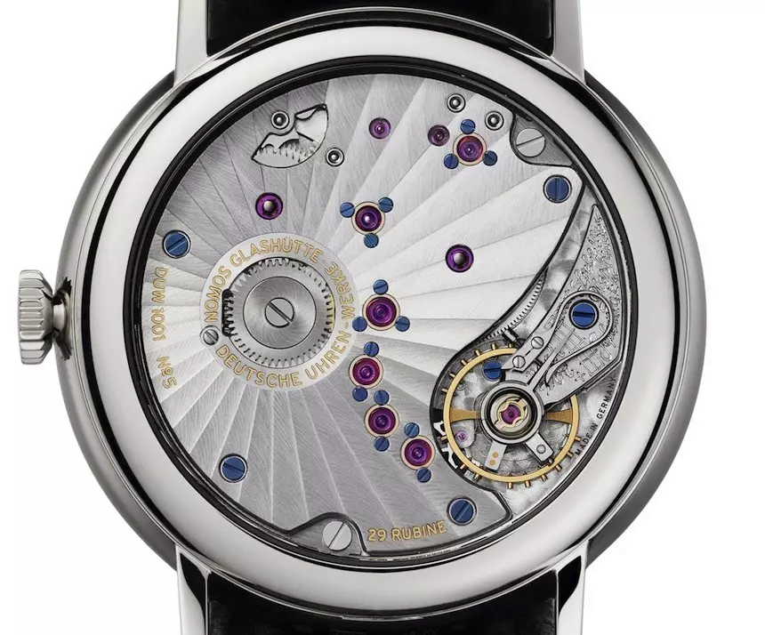 Nomos-Lambda-Zahabu-Ubururu-caseback.jpg