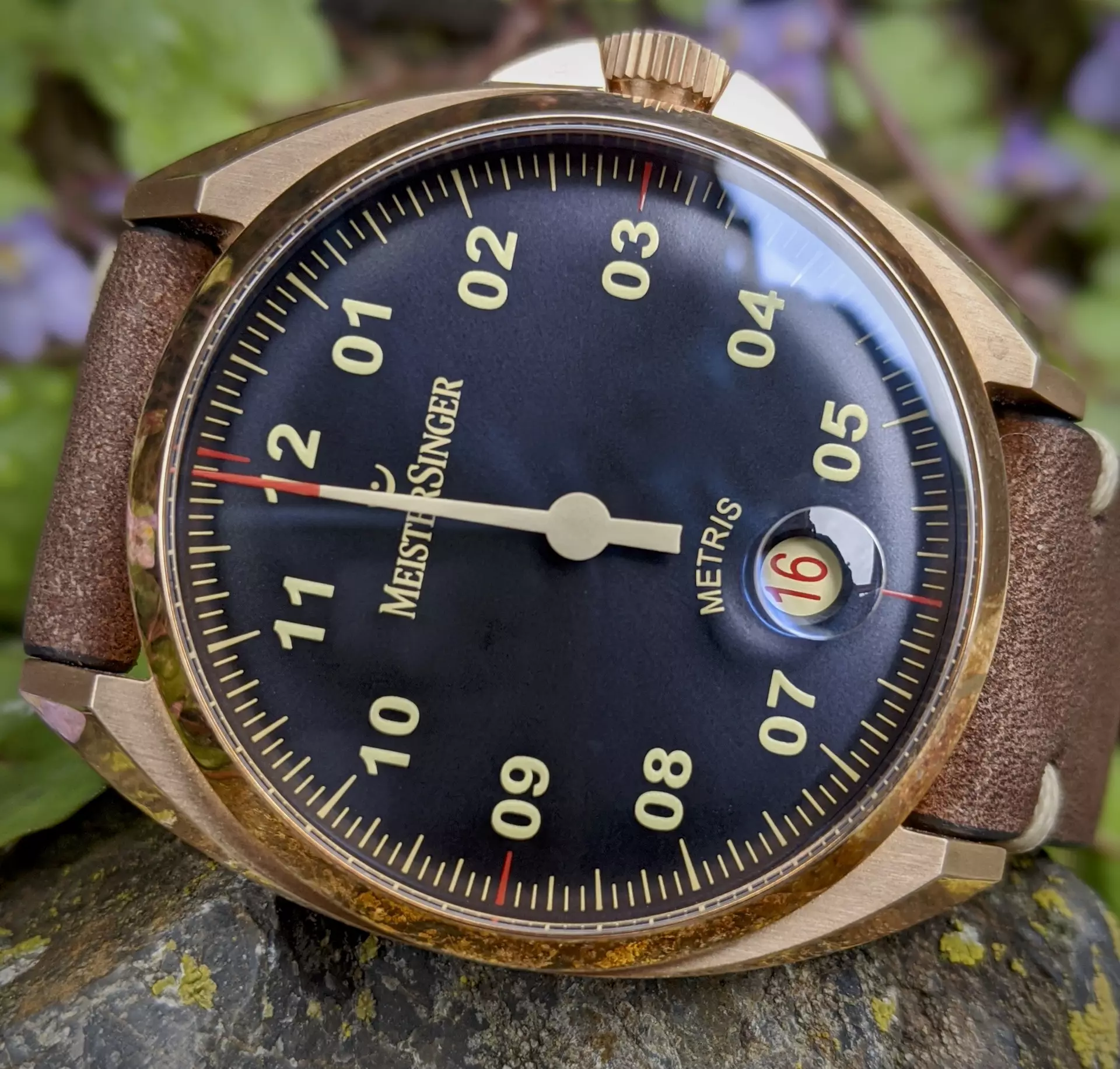 Revisión del reloj de bronce MeisterSinger Metris 5641_1