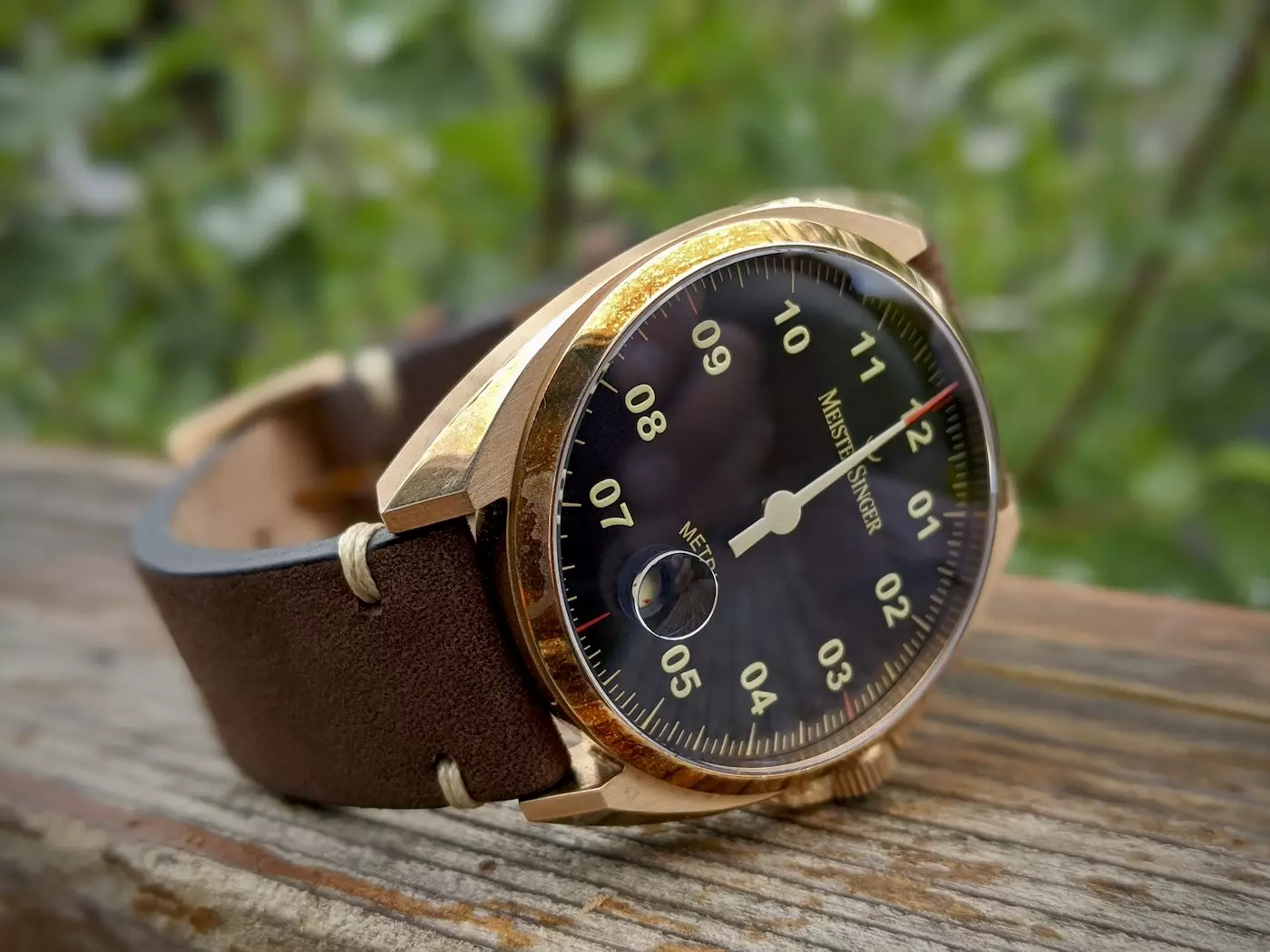 Revisión del reloj de bronce MeisterSinger Metris 5641_2