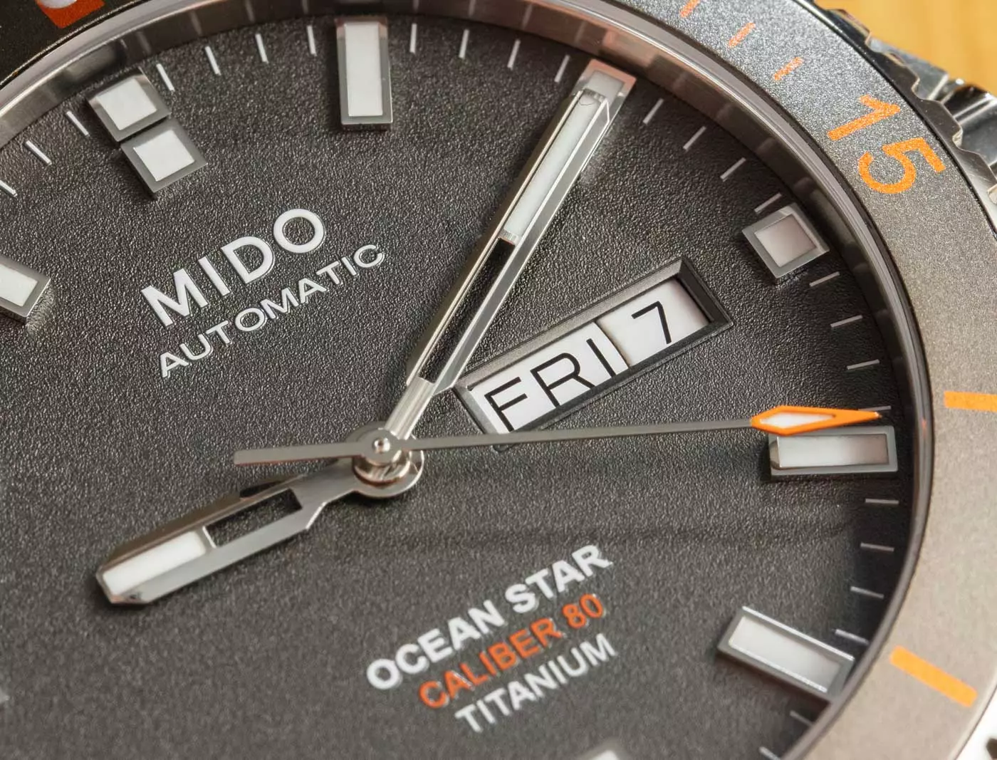 ការពិនិត្យមើលនាឡិកា Mido Ocean Star Titanium 5680_6