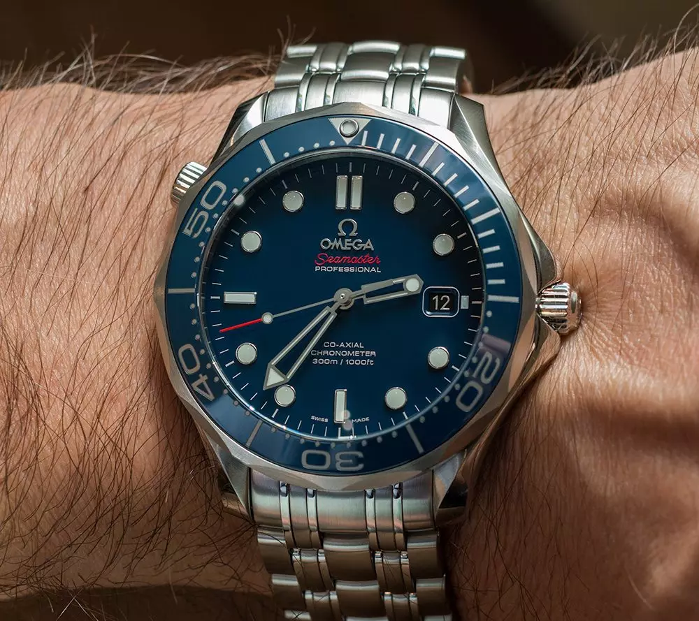 Omega-Seamaster-Diver-300M-aBlogtoWatch-20