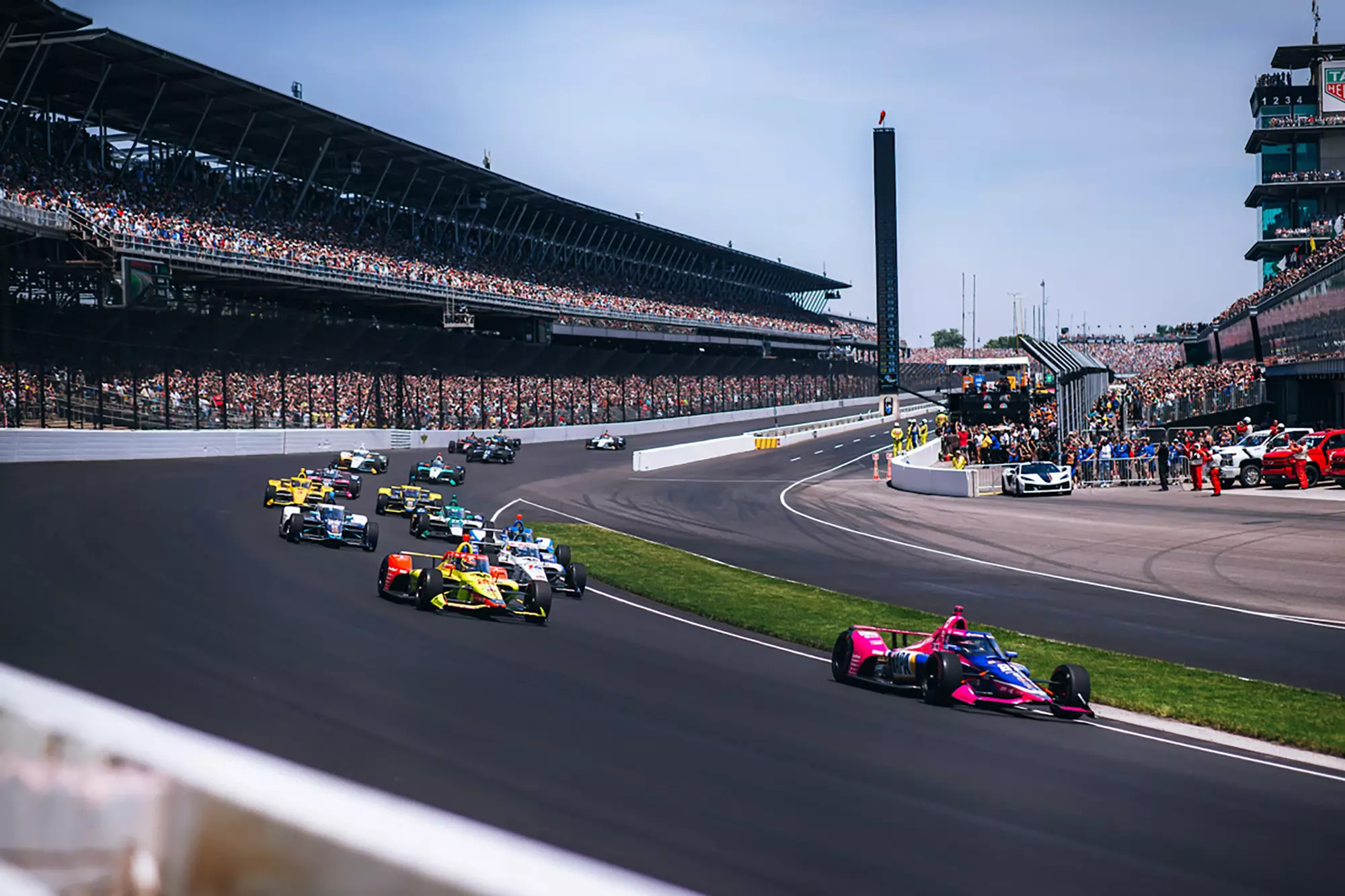 2022 Indy 500 တွင် TAG Heuer ၏ ပြိုင်ကားဝိညာဉ်ကို စူးစမ်းခြင်း။ 588_1