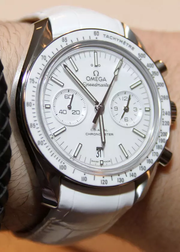 Hodinky s koaxiálnym chronografom Omega Speedmaster v bielej farbe 59932_1