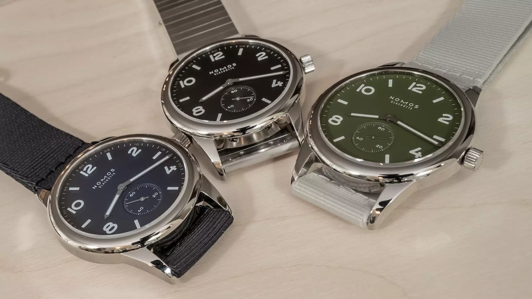 NOMOS ฉลองครบรอบ 175 ปีของการผลิตนาฬิกา Glashütte ด้วยนาฬิกา Automatic Clubs ใหม่หลากสีสันสามสาย 6007_2