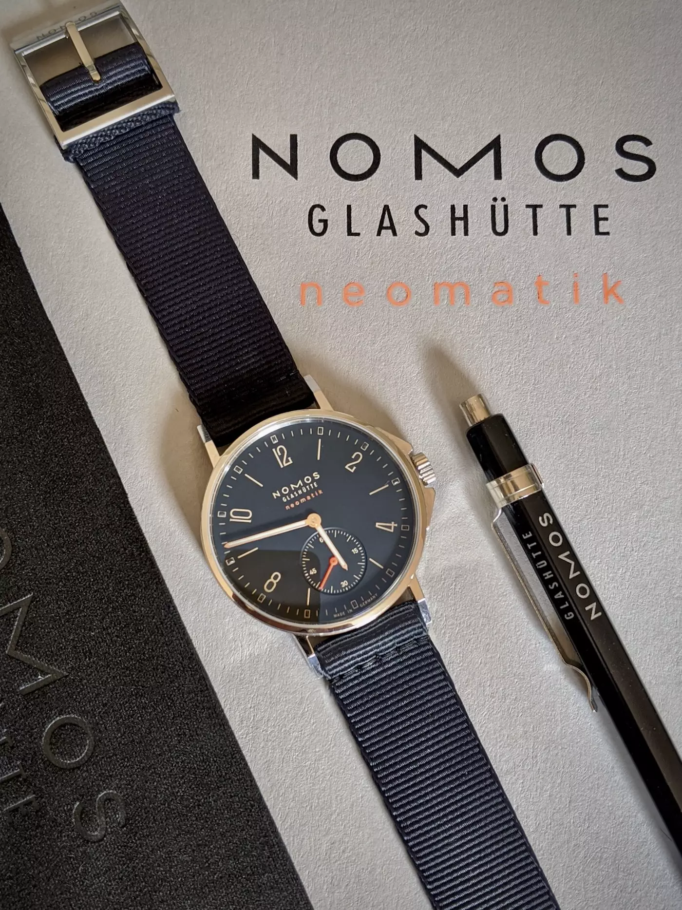 Tarisa Ongororo: NOMOS Ahoi Atlantik 561 6011_8