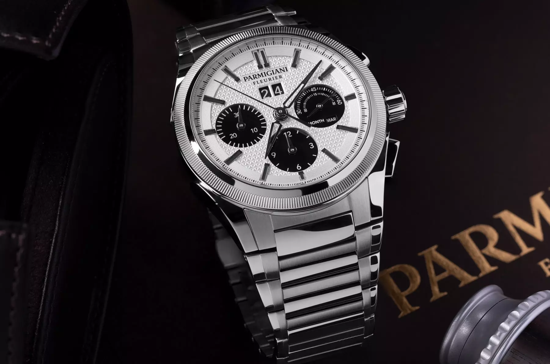 A colección Parmigiani Tondagraph GT crece cos novos reloxos Panda Dial 6071_6