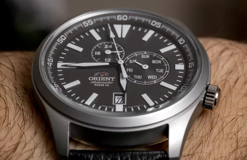 Orient Defender pulksteņu apskats 6141_3